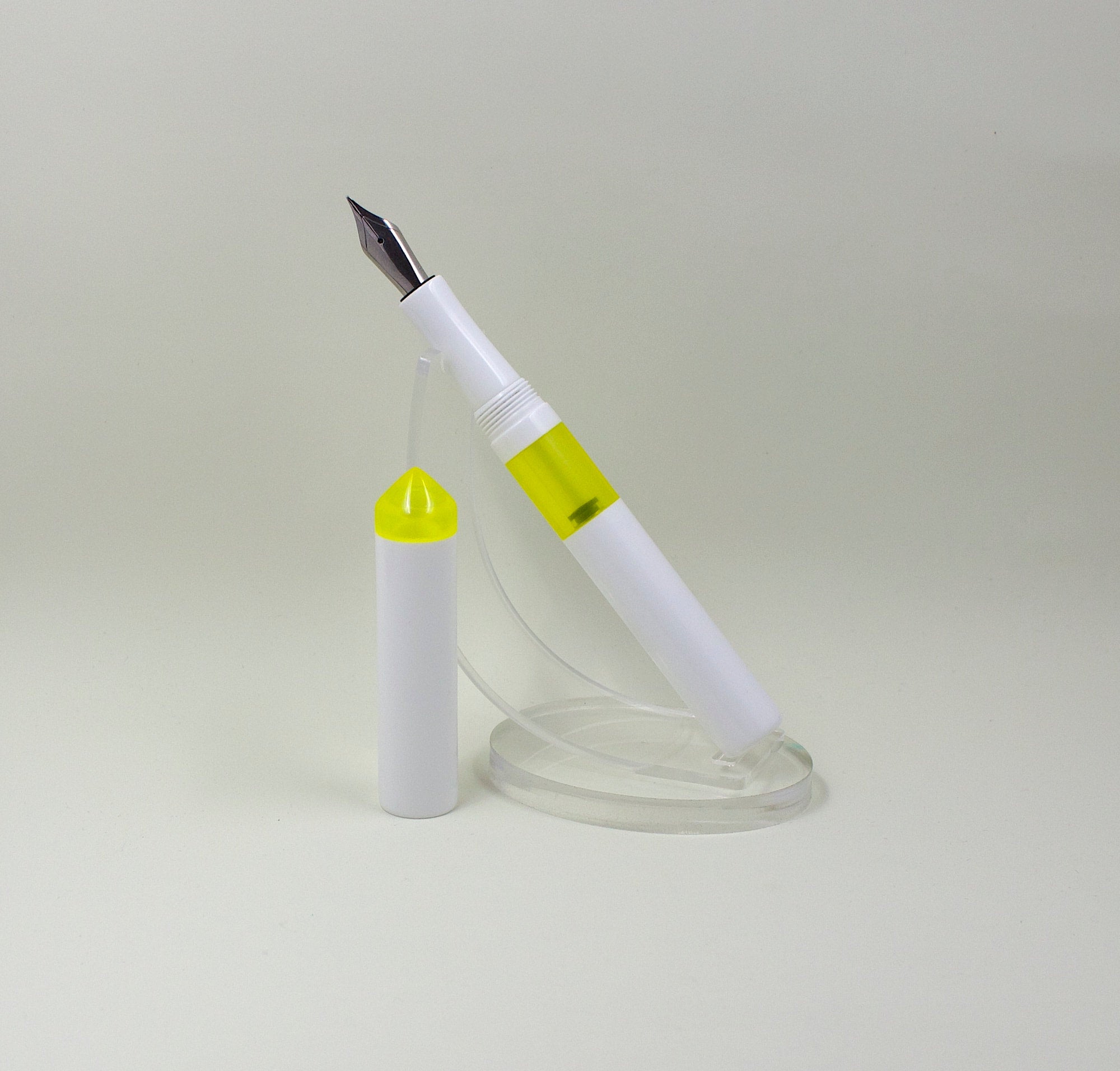 Bespoke Fountain Pen - 'White Lighthouse' | That Pen Bloke